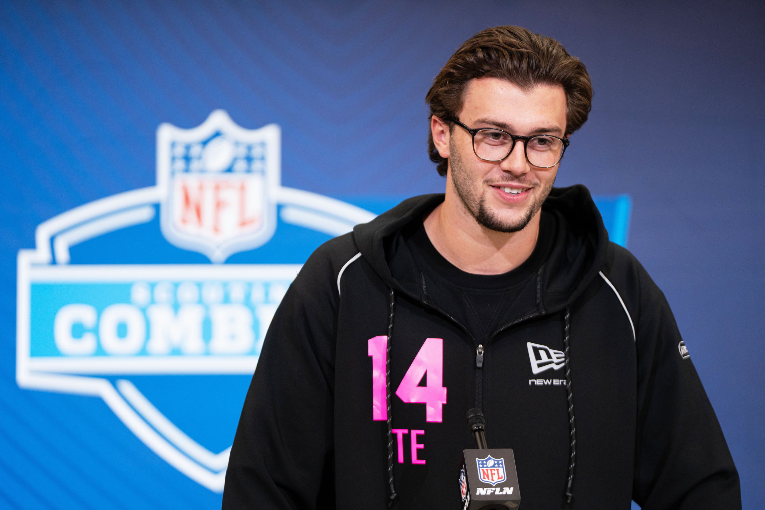 Texans sign round 2 TE Marlin Klein