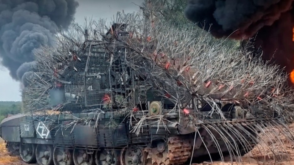 Putins neuer „struppiger Panzer“ überlebte Drohnenschwärme im Donbas