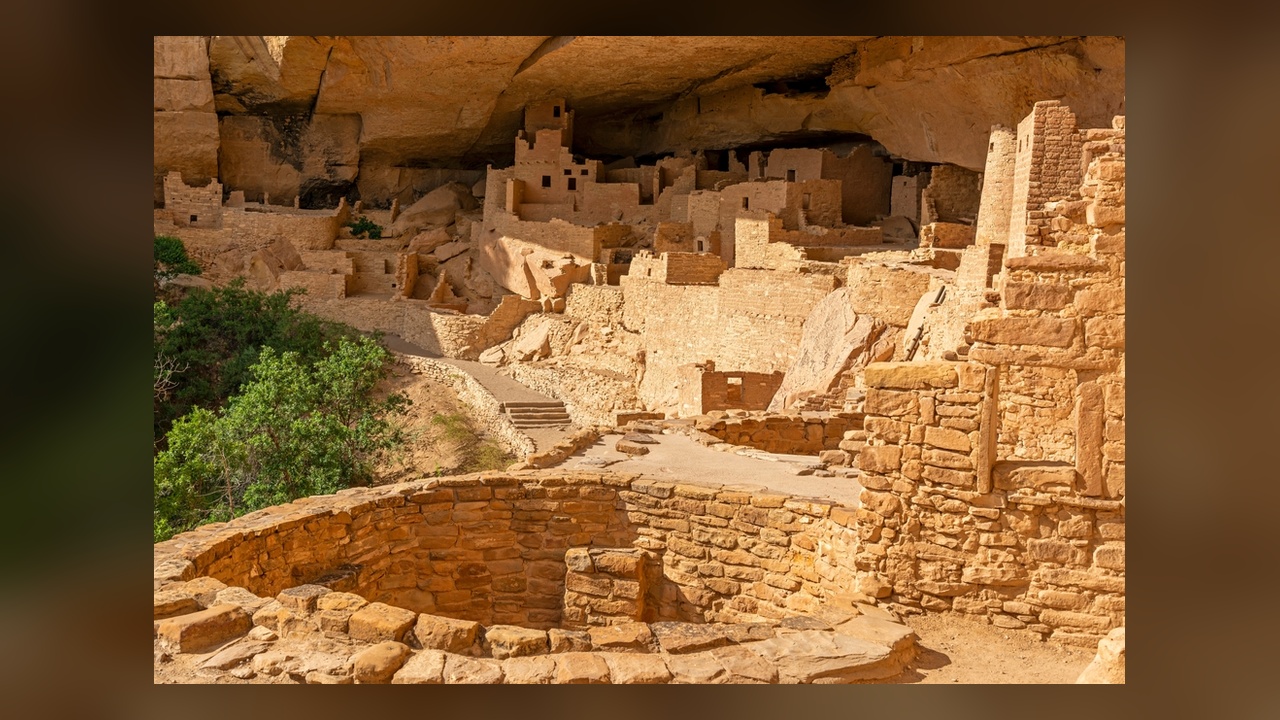 Colorado has entire ancient cities built into canyon walls and you can ...