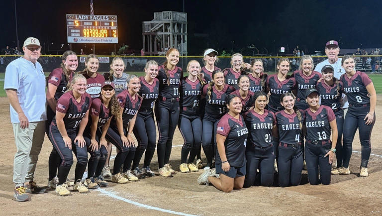Sydney Hann delivers, Niceville softball walks it off for region title