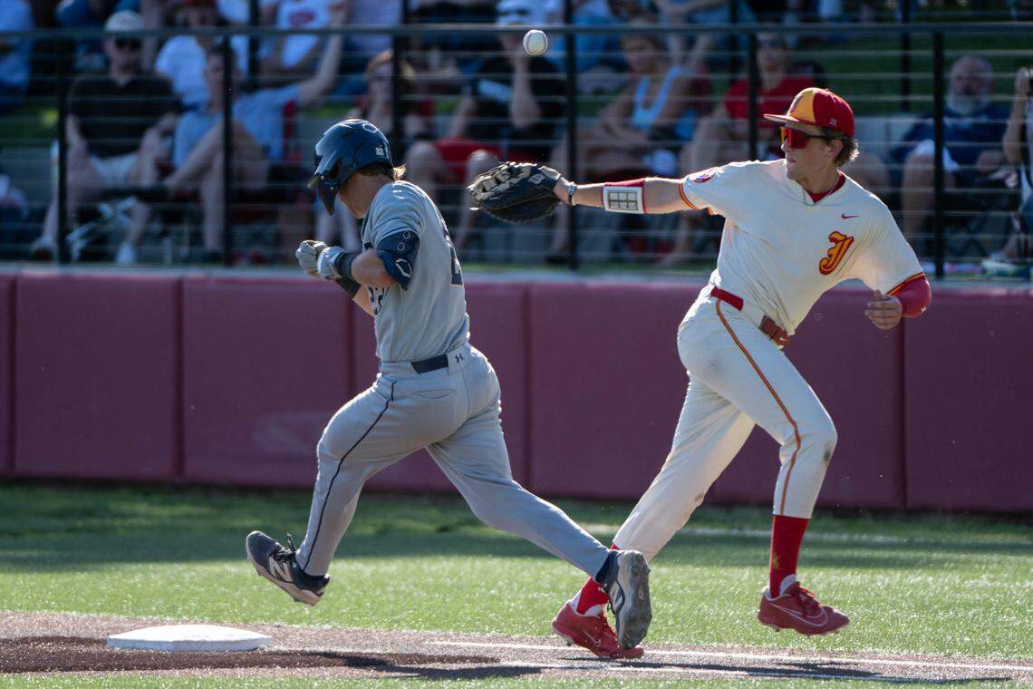 CIF baseball playoff scores, schedule: Elk Grove grinds past Jesuit in ...