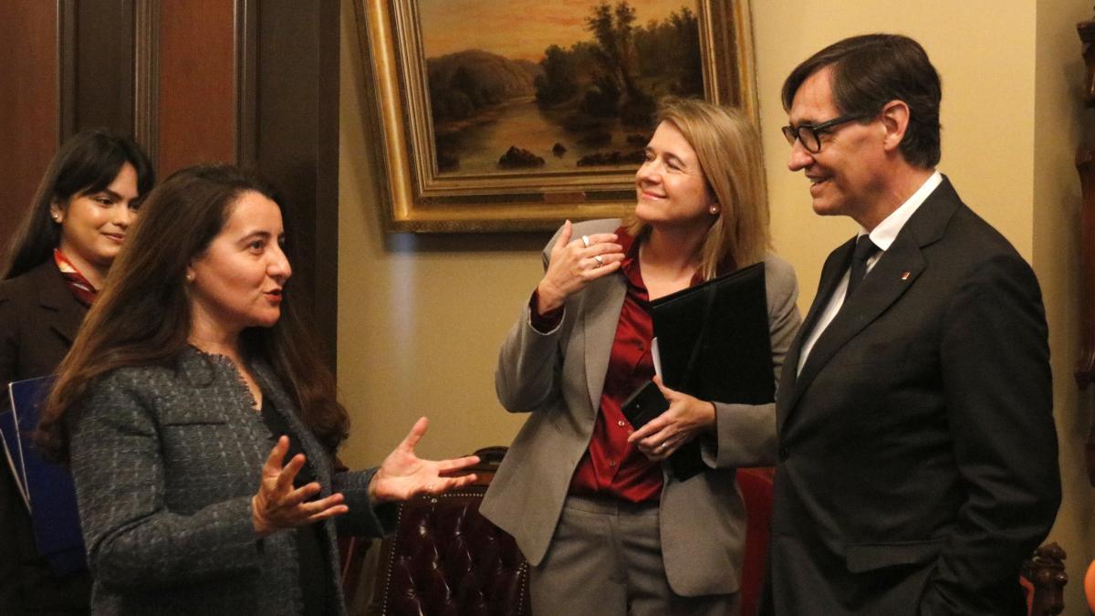 Illa se suma desde California a la pugna demócrata contra Donald Trump