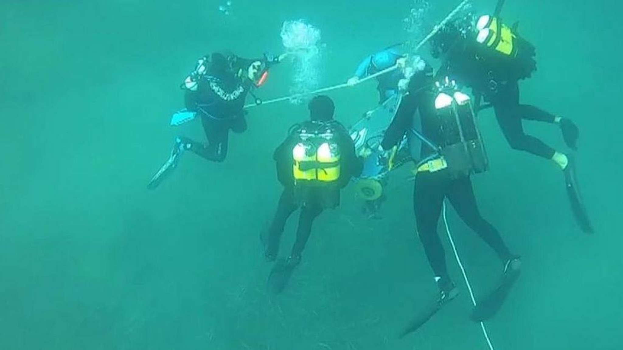 Tragedia Maldive, bombole e corridoio sbagliato: ecco come sono morti ...