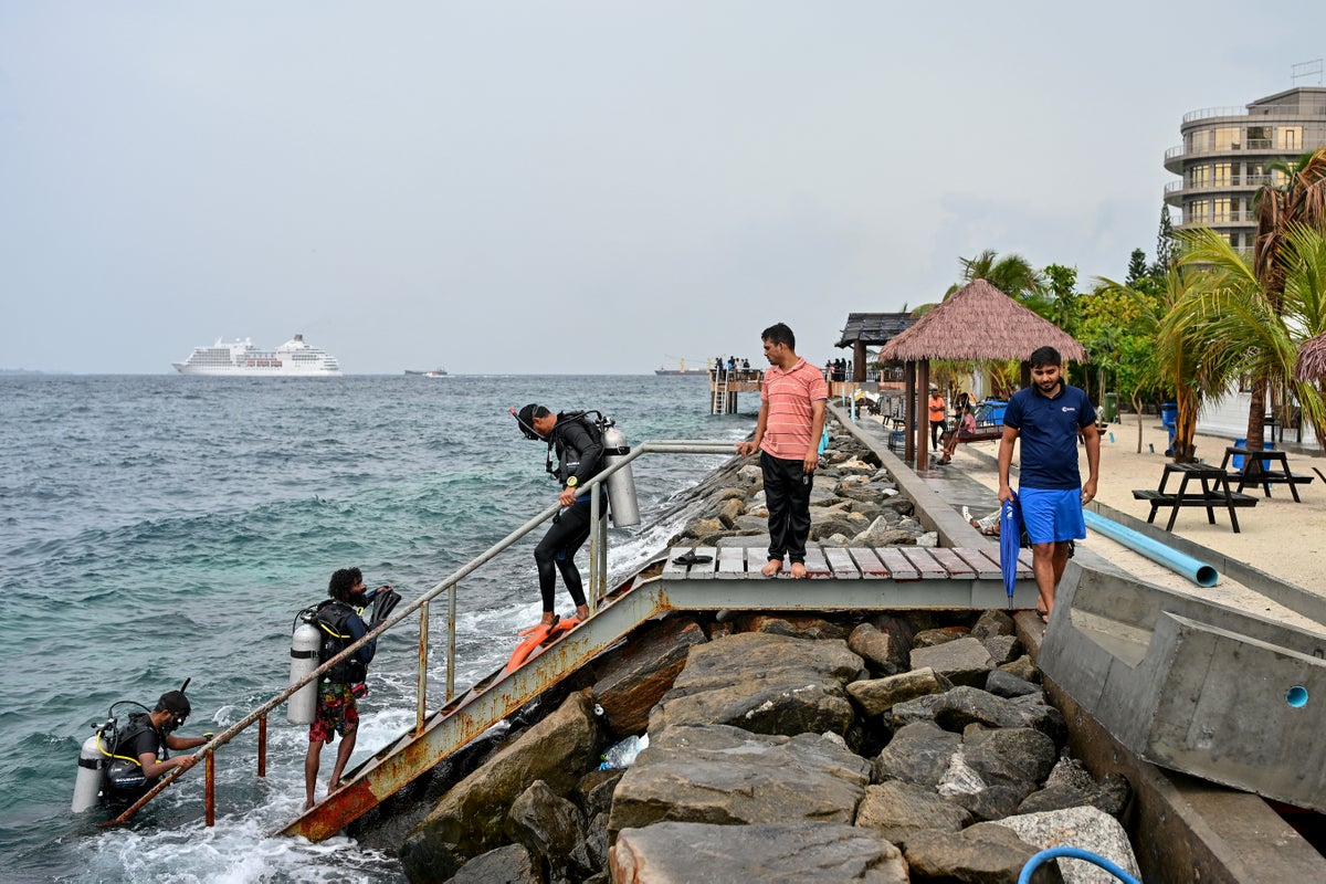 Five Italians die while exploring underwater caves in the Maldives