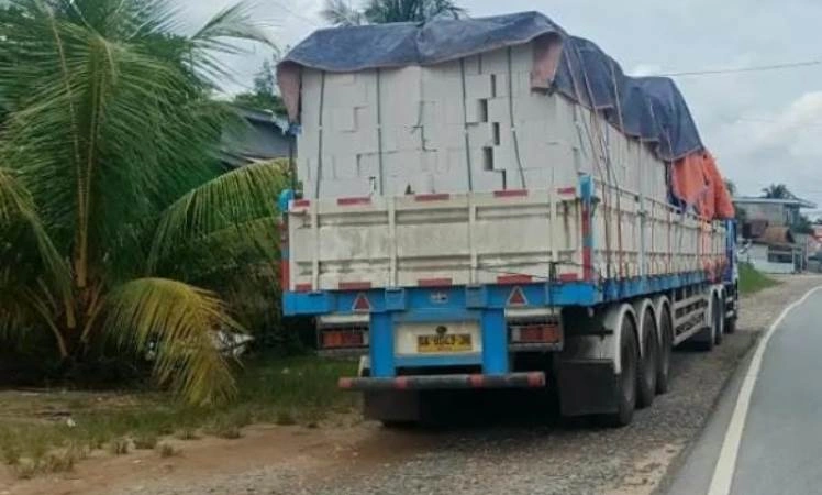 Dishub Lamandau tegur toko bangunan, truk overload dinilai rusak jalan ...