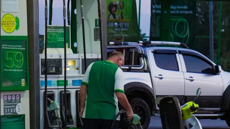 Smart driving tips to combat rising fuel prices in South Africa