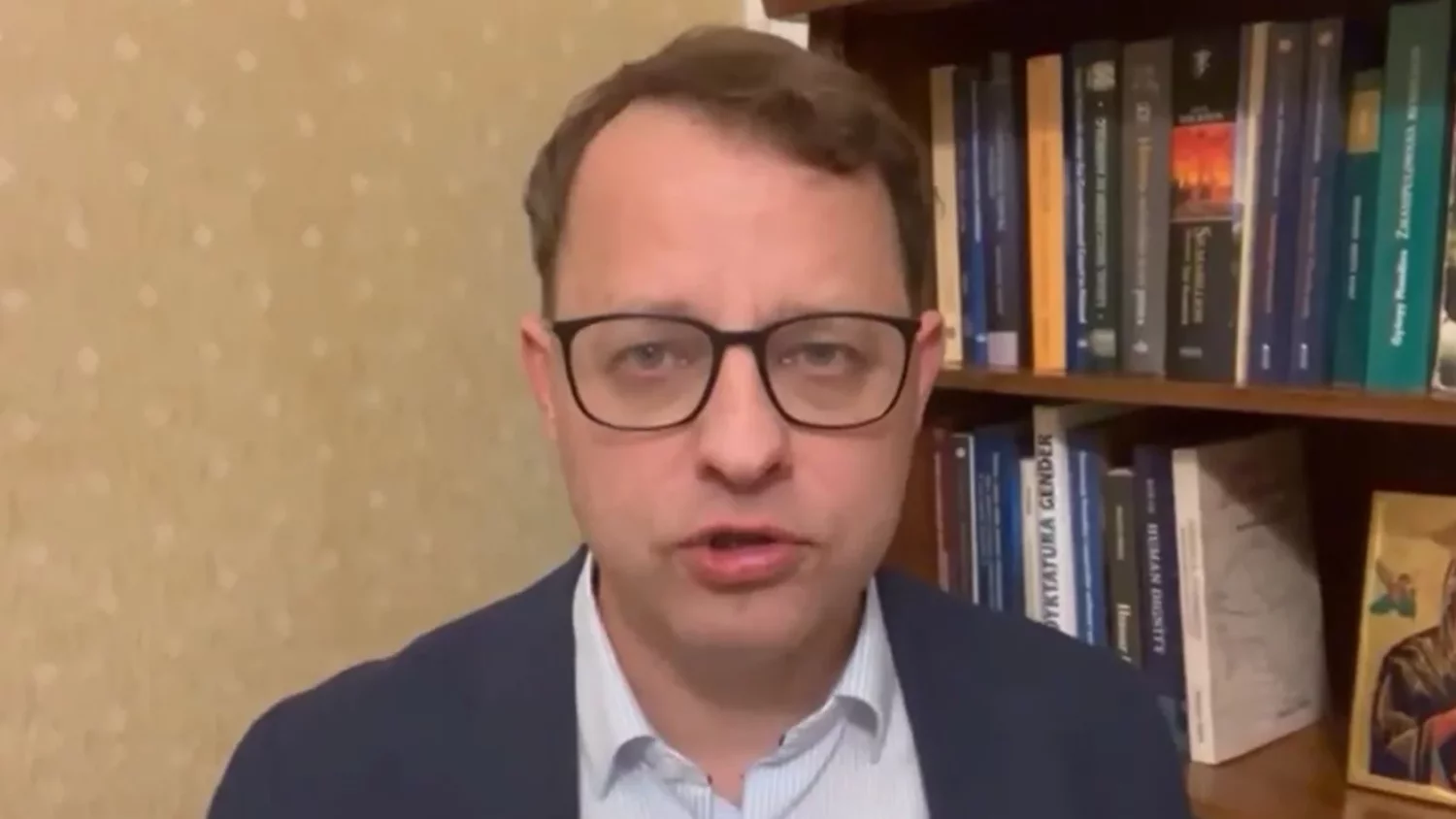 Gdzie jest Marcin Romanowski? Kluczowym tropem tajemnicza uczelnia IWP