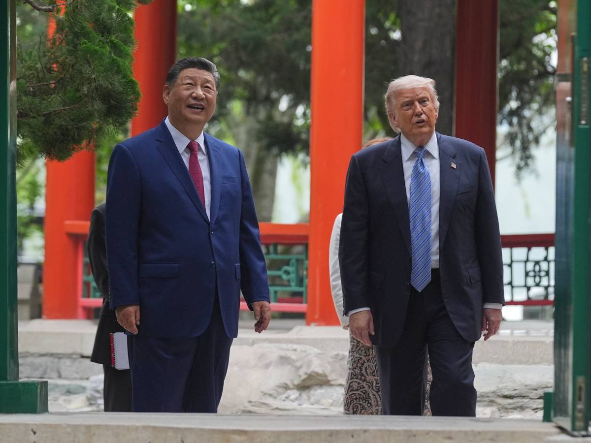 Sorrisi e tappeto rosso. Ma il Dragone affila i denti per "mangiarsi ...