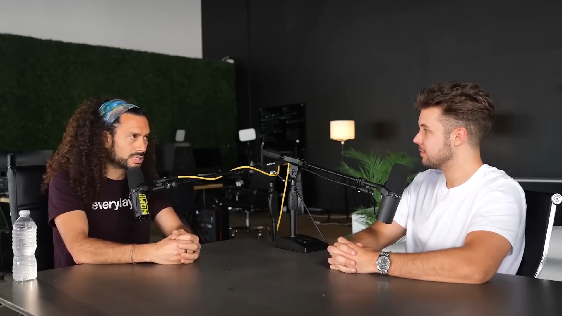 Former officer reveals 98 percent of people live in an illusion ...