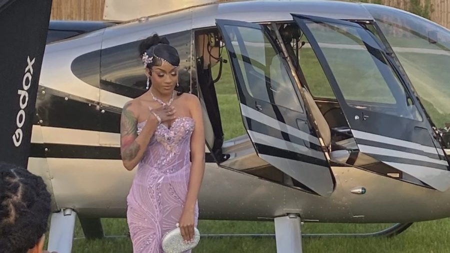 Prom stunt with helicopter causes a stir in Chicago suburb