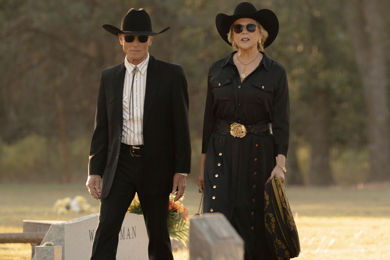 What did Beth and Rip do with their sick herd? Inside "Dutton Ranch"'s ...