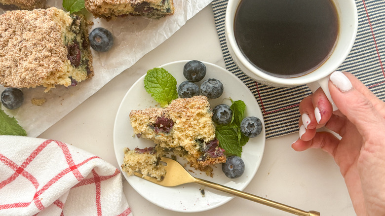 Vegan blueberry coffee cake recipe