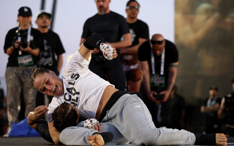 Rousey vs Carano: Date, start time, how to watch, fight card and odds