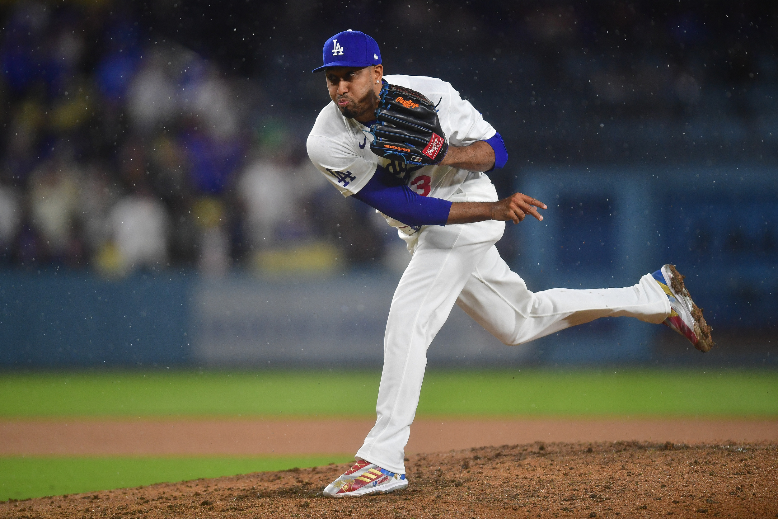Report: Dodgers' Edwin Diaz is being linked to illegal cockfighting