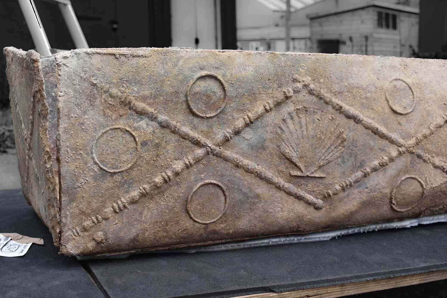 'Spectacular' remains of wealthy Roman woman discovered during ...