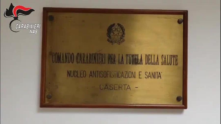 Timbravano il cartellino e uscivano dall’ospedale per fare la spesa o ...