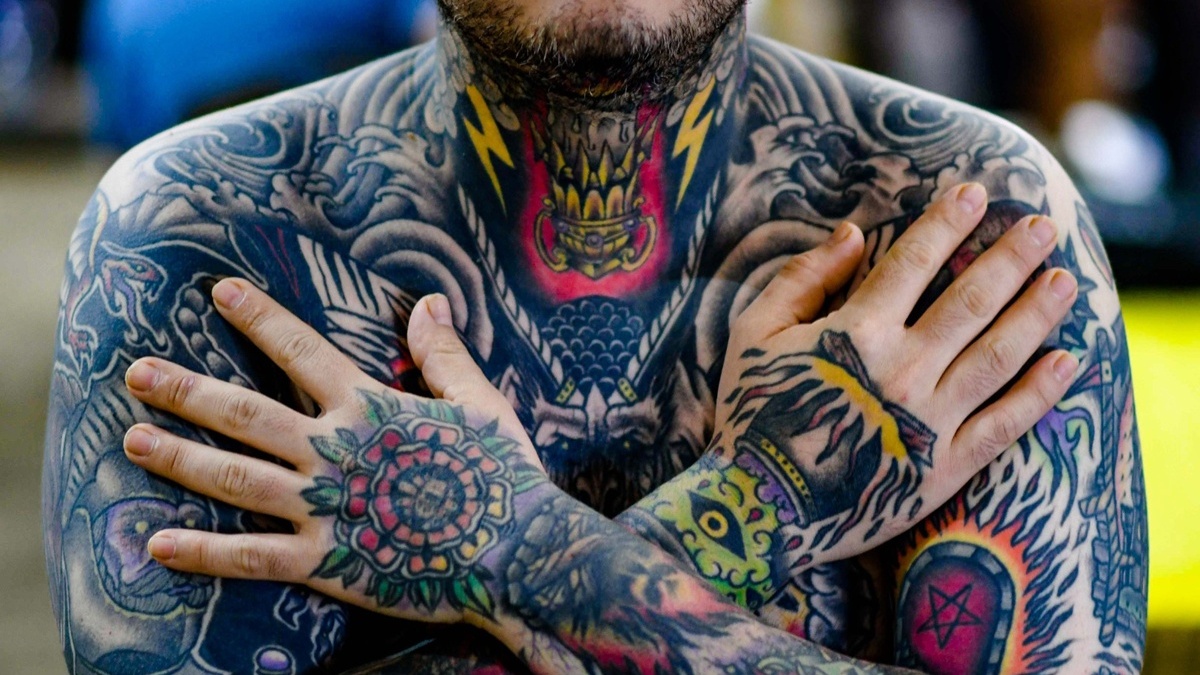 What does psychology say about people who get tattoos?