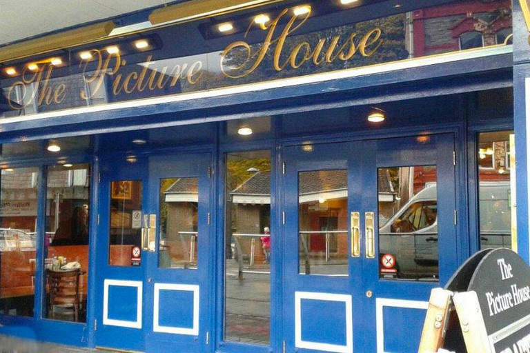 Man delivered 'sickening punch' that killed dad at Wetherspoons after ...