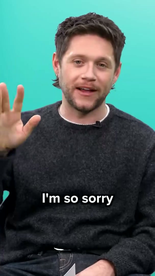 Niall Horan forgets he was on SNL with Scarlett Johansson #shorts
