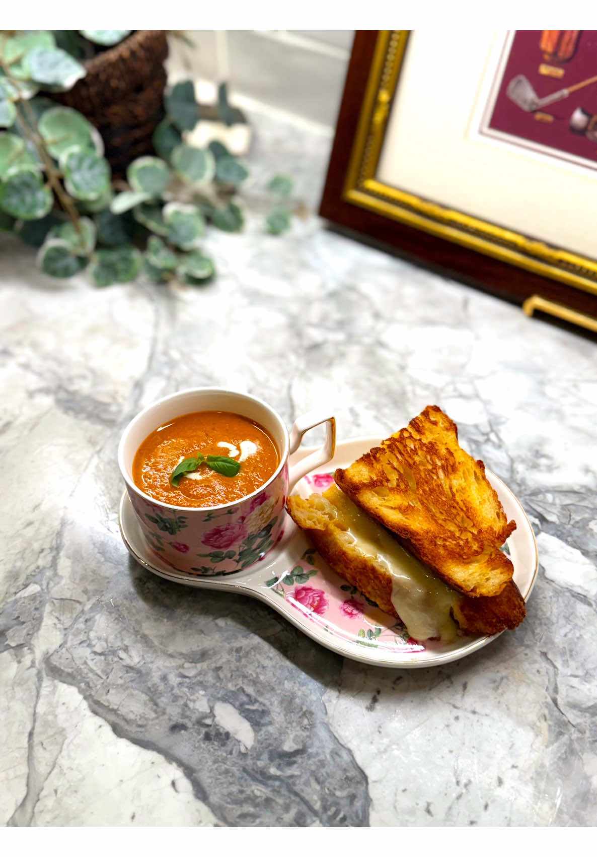 Classic tomato soup recipe using canned tomatoes and cream