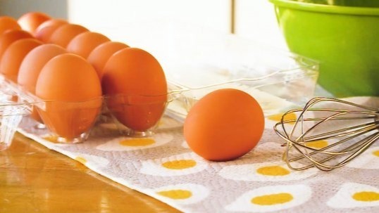 Fool Proof Egg Break Tip: No Shells