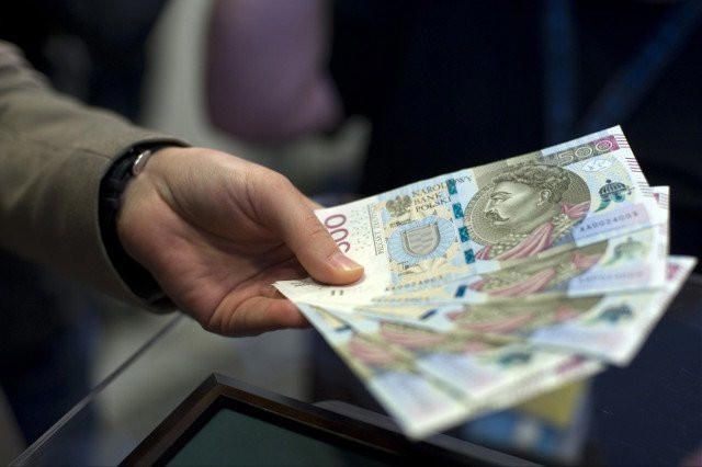 Skończyliście 50. rok życia? Od czerwca otrzymacie ponad 2100 zł. Jest ...