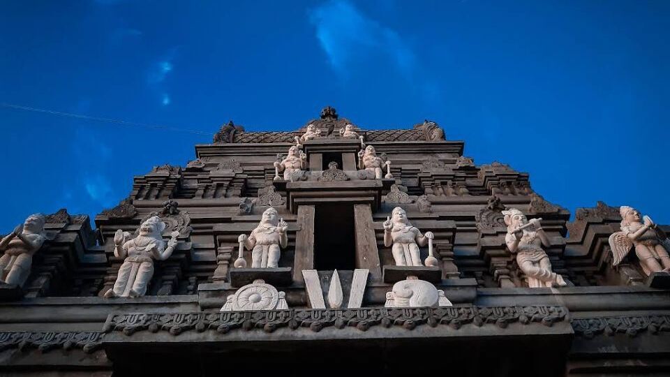 US senator drags Hyderabad's Chilkur Balaji Temple into H-1B visa row
