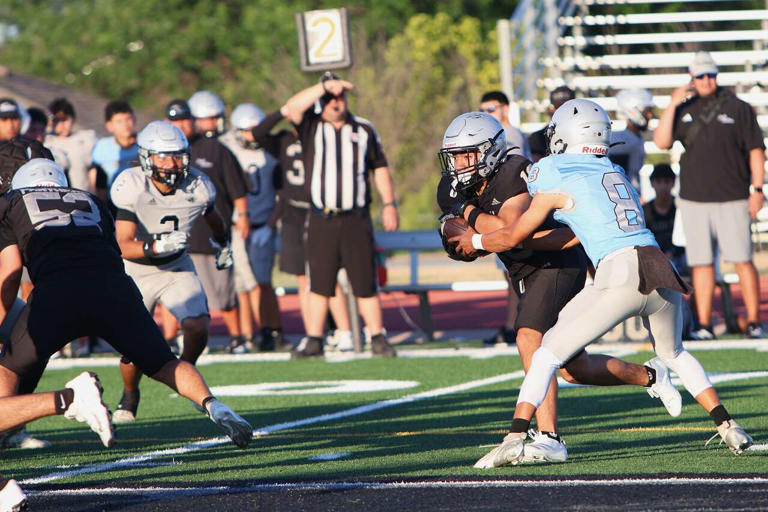 Photos: United South holds spring football game