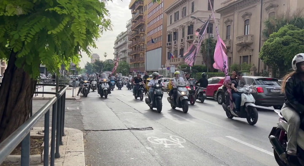 Alessia La Rosa, i funerali della "piccola guerriera" tifosa del ...