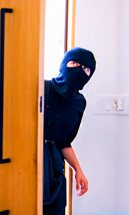 Sneaking in YouTuber mansions? (Ft. Brent Rivera, Lexi Rivera, Rebecca ...