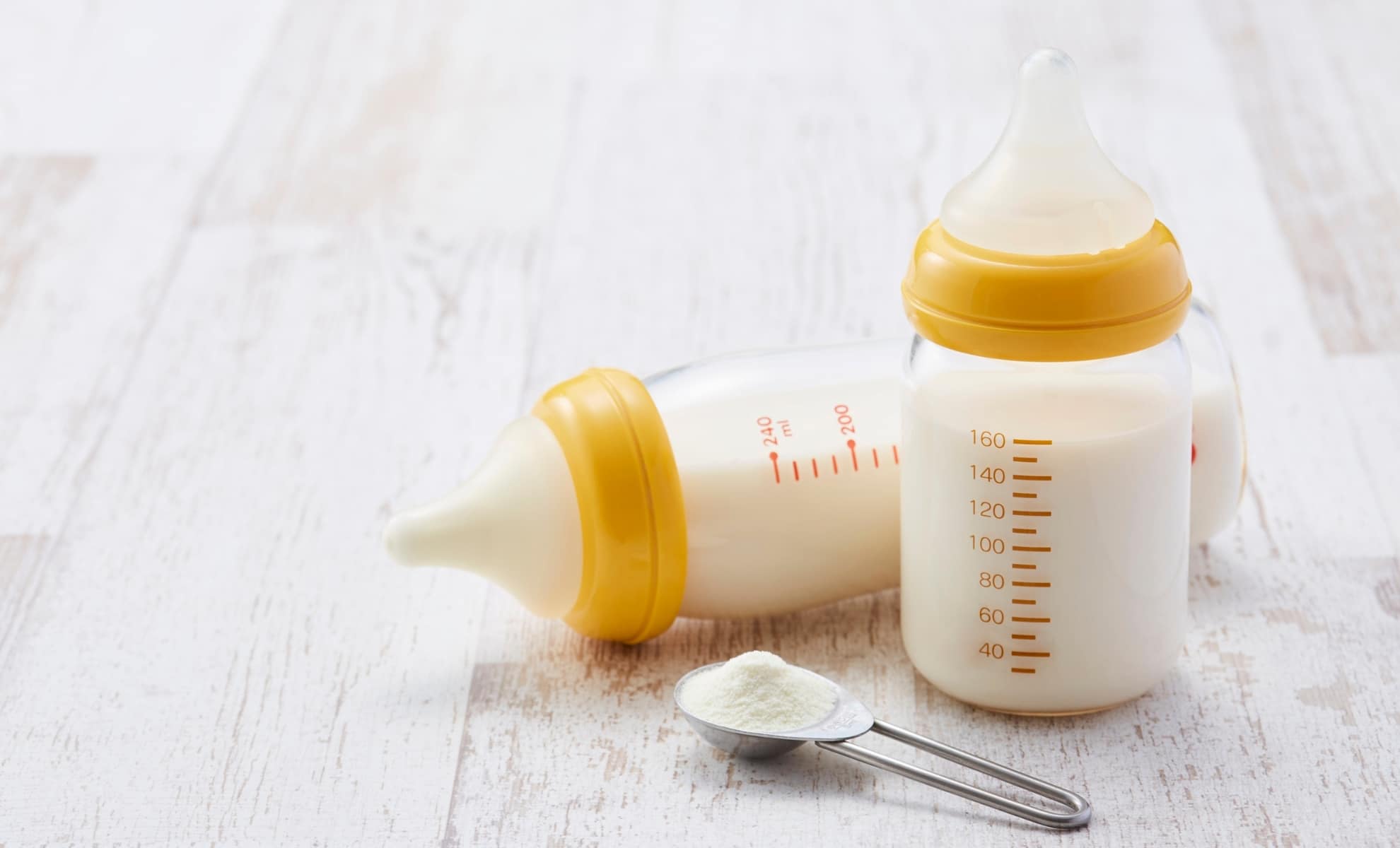 Nouveau rappel de lait infantile : des parents belges sous le choc