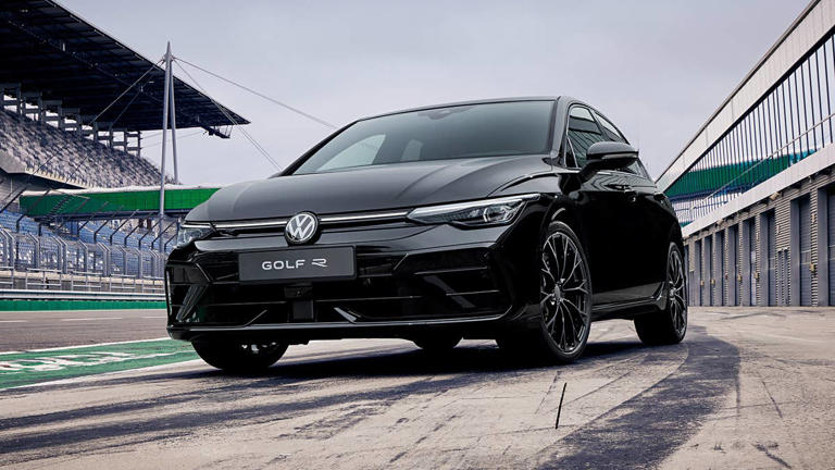 Volkswagen adds camper ID. Buzz and more powerful Atlas for 2027