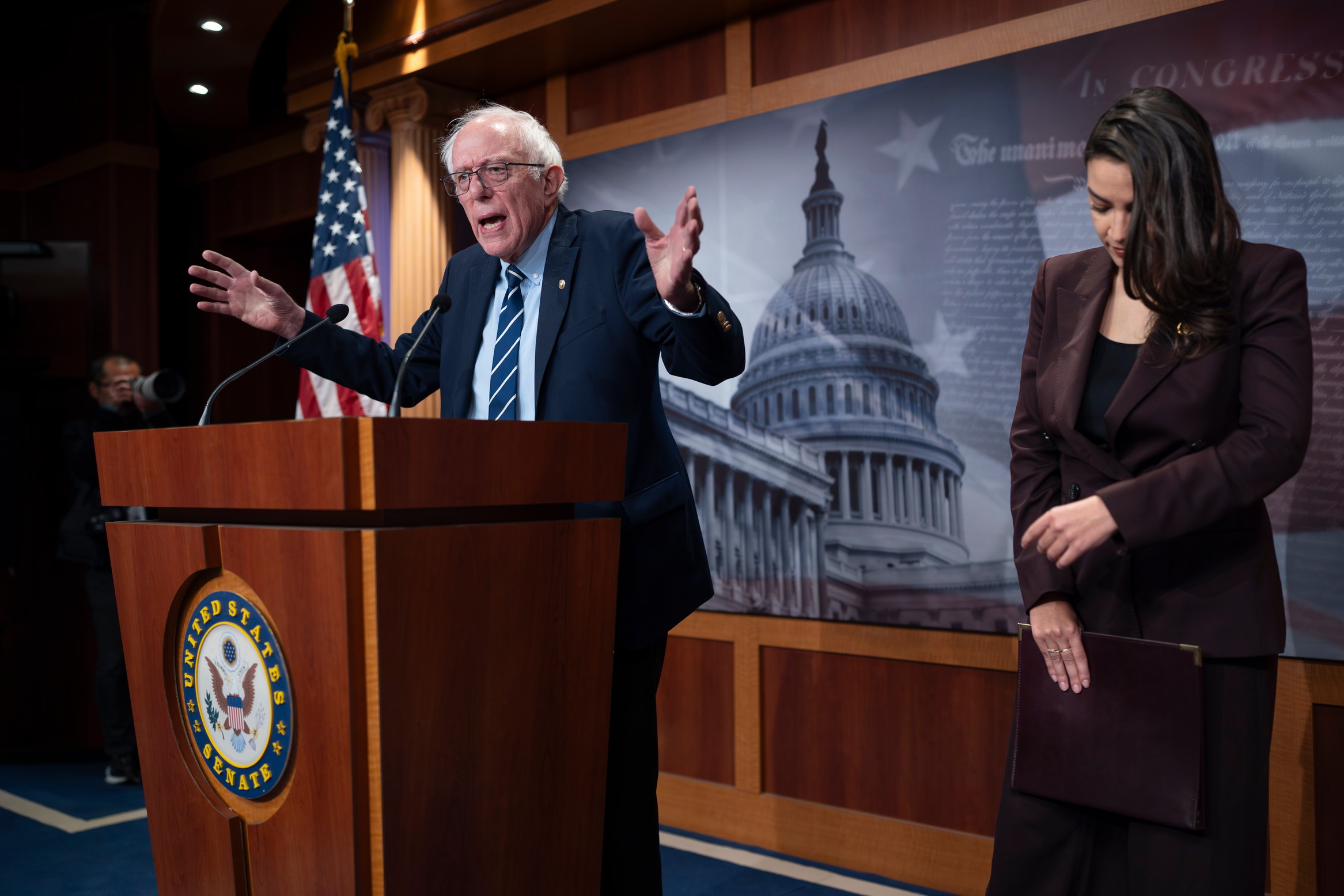 Schlein e Fratoianni a lezione di patrimoniale dal loro idolo Sanders