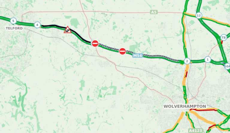 Drivers warned of traffic chaos as serious accidents see roads closed ...