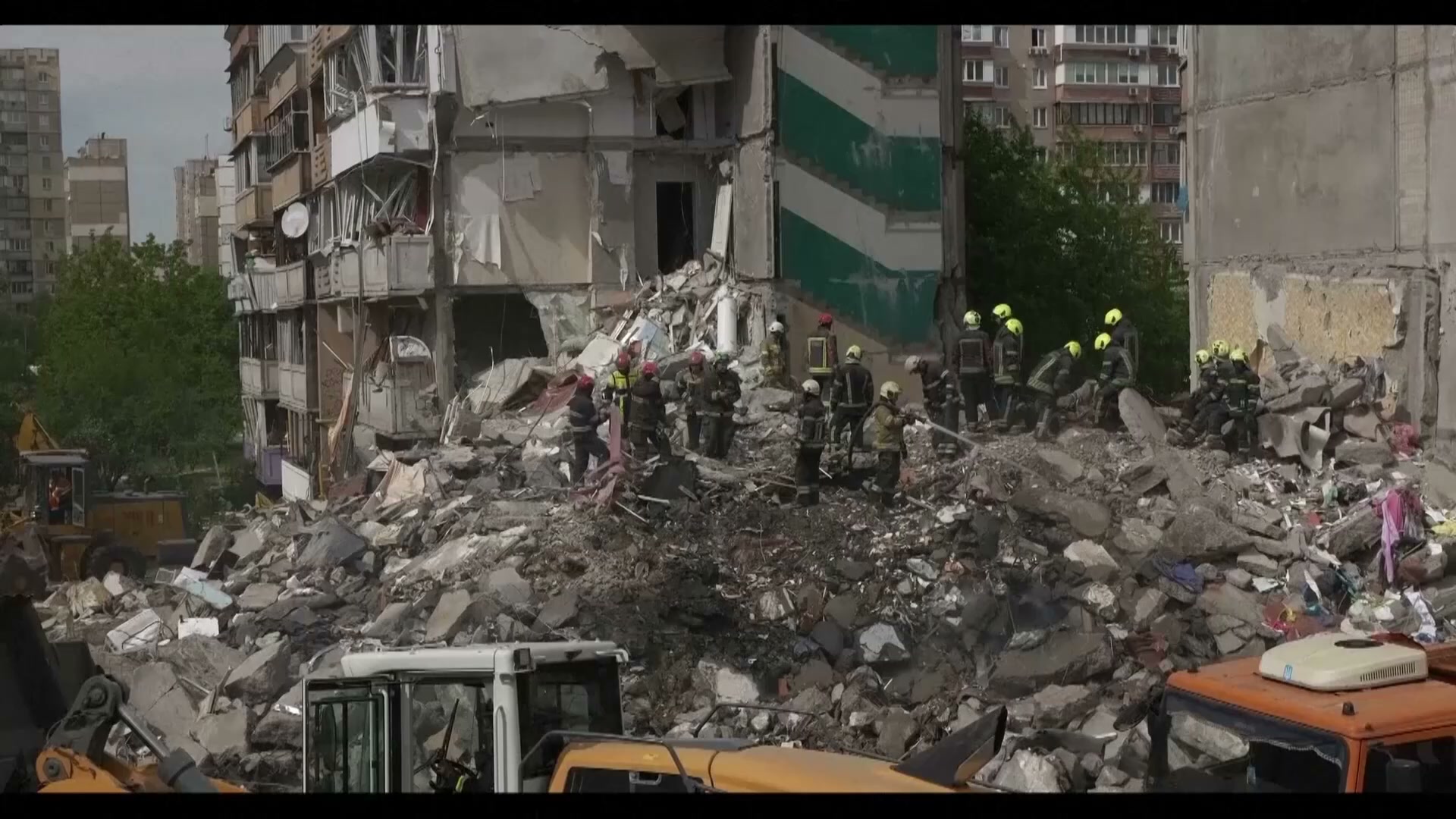 Death toll from large-scale Russian attack that slammed Ukraine rises to 24