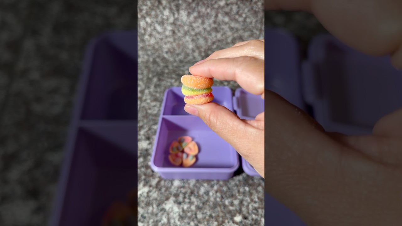 Packing school lunch for my big-back daughter drama