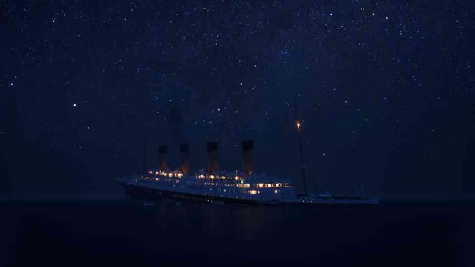 They said this ship could never sink - then 1,500 people froze to death