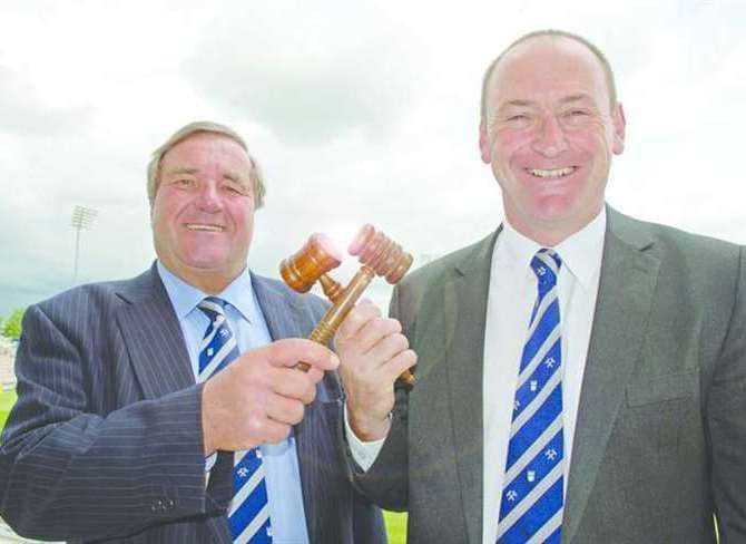‘A real gentleman’: Legendary Homes Under the Hammer star Clive Emson ...