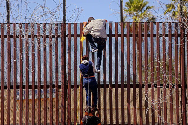 Cómo operaba desde México la red de tráfico de migrantes de Doña Lupe ...