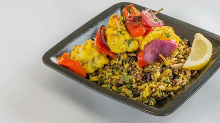 Low-carb rice cooker recipes: cauliflower rice to quinoa bowls