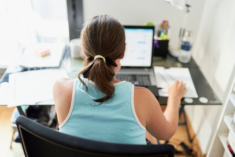 Radiologist lists three exercises anyone who works from home must do ...