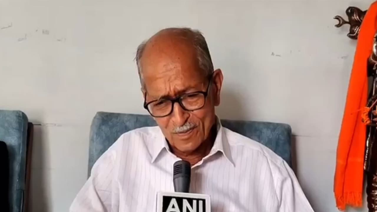 Karnataka hijab row: RSS leader slams govt, calls it a dividing strategy
