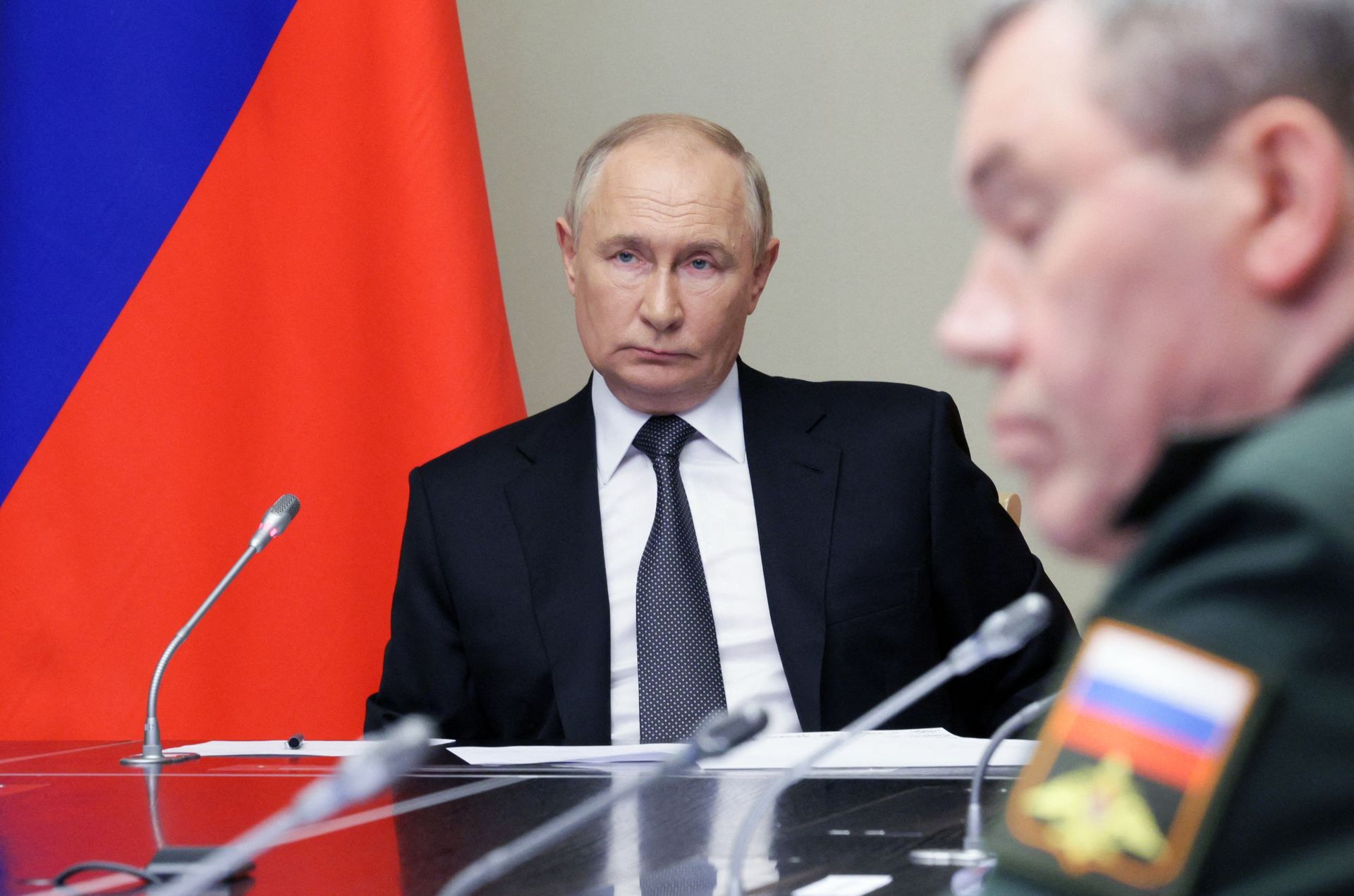 After Putin approval rating hits wartime low, Russia's state pollster ...