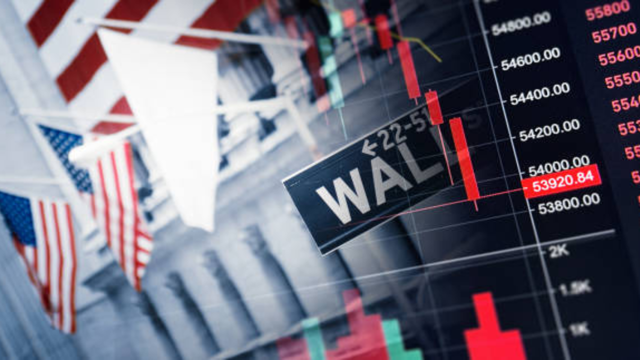 US stocks today: US stocks fall as higher yields threaten AI-led rally