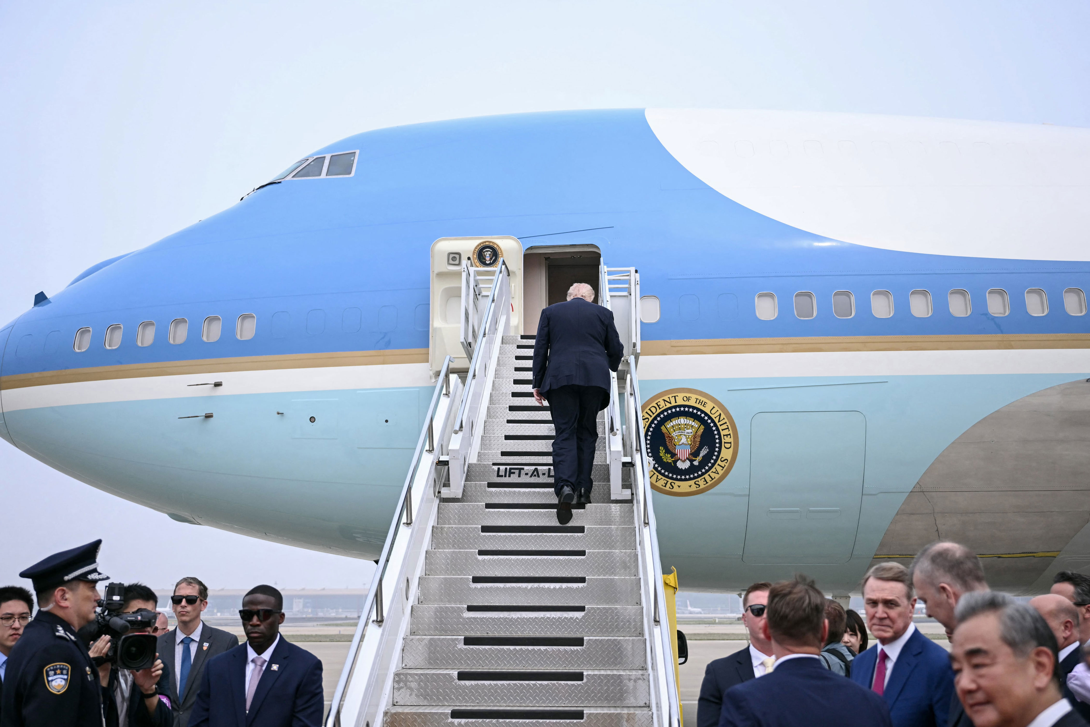 Humbled Trump bows to Xi in major U-turn