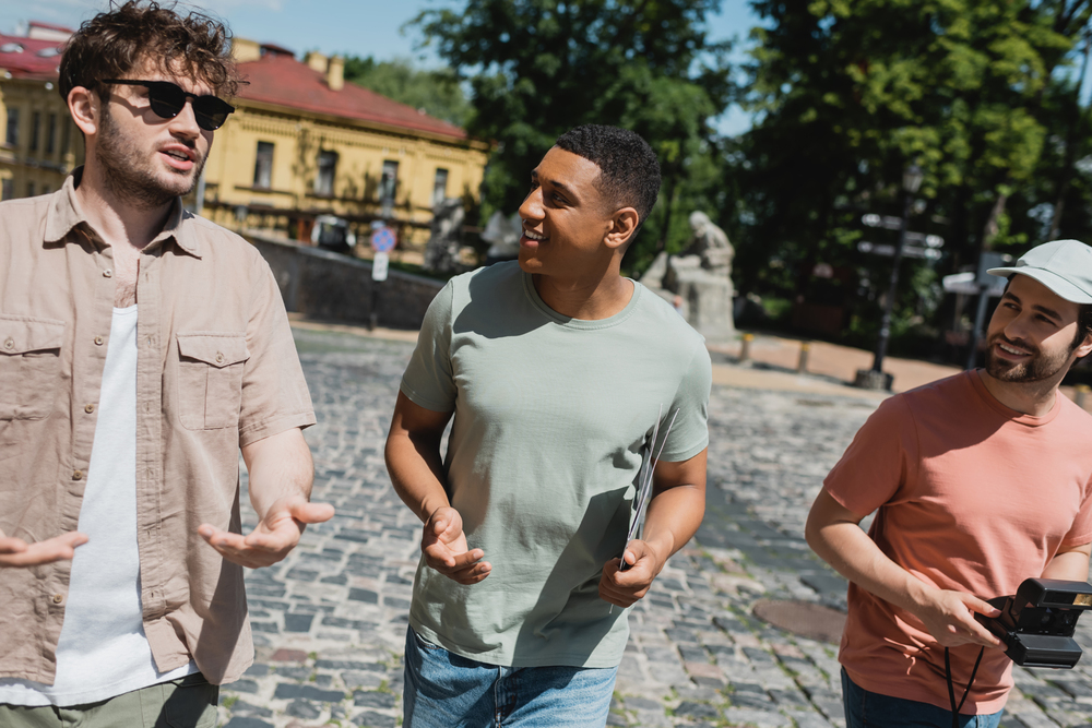 17 true value splits using local guides vs. big tours