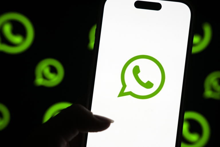 WhatsApp adds new completely private AI chatbot mode