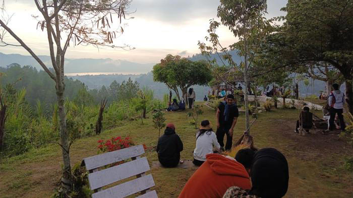 Sebatas Embun Takengon, spot sunrise dengan lautan kabut dan ...