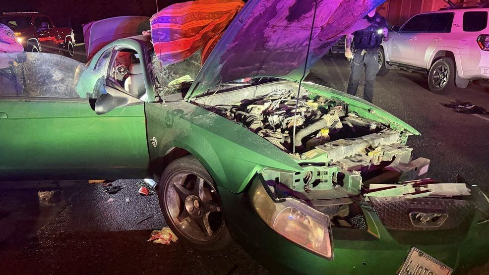 Driver crashes head-on into Anderson police car during late-night pursuit