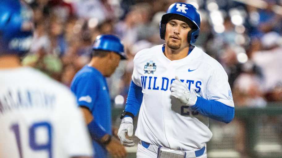 Kentucky baseball gets season-saving win over Arkansas thanks to clutch ...